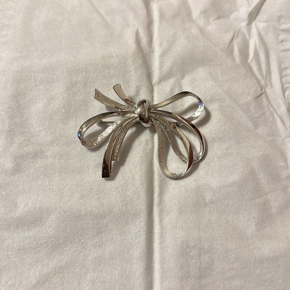 Monet | Jewelry | Vintage Monet Bow Shaped Silver Tone Brooch | Poshmark